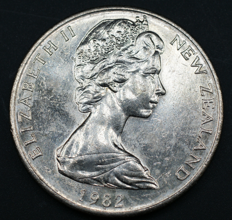 New Zealand, 20 Cents, Random Year, VF Used Condition, Original Coin for Collection – Panda Banknote